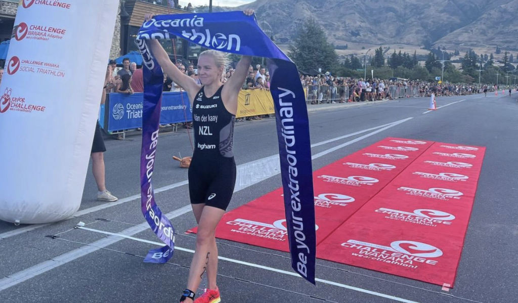 Callum McClusky and Nicole van der Kaay win Oceania Triathlon Cup ...