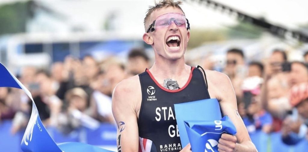 Max Stapley and Julie Derron strike during run and win World Triathlon ...