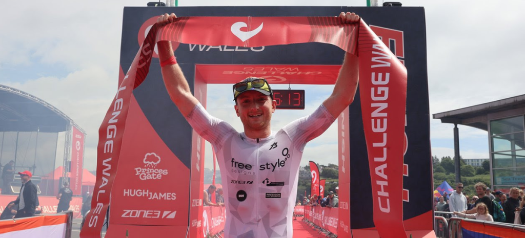 Strong first professional victories for Harry Palmer and Daisy Davies ...